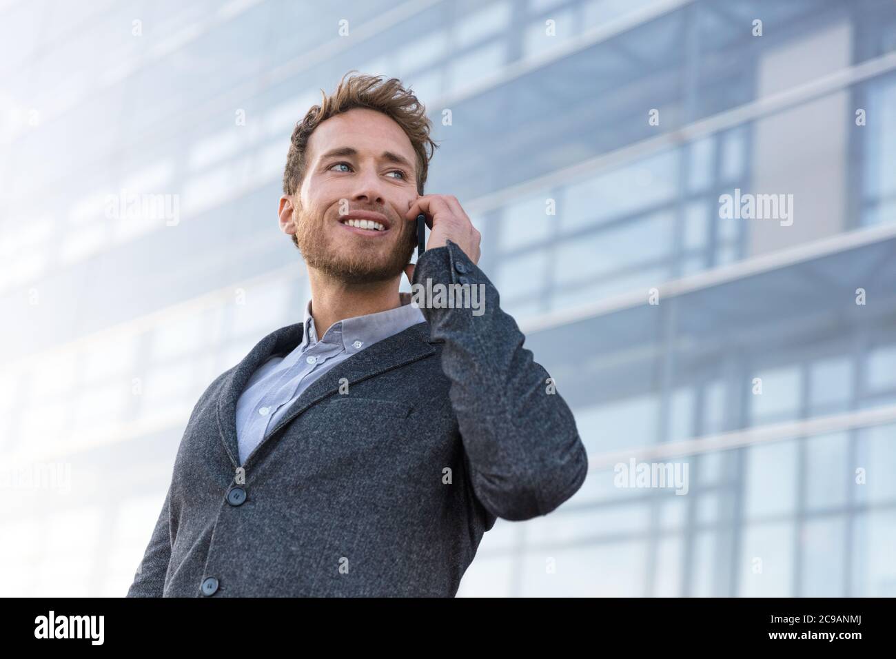 Business negotiation hi-res stock photography and images - Alamy
