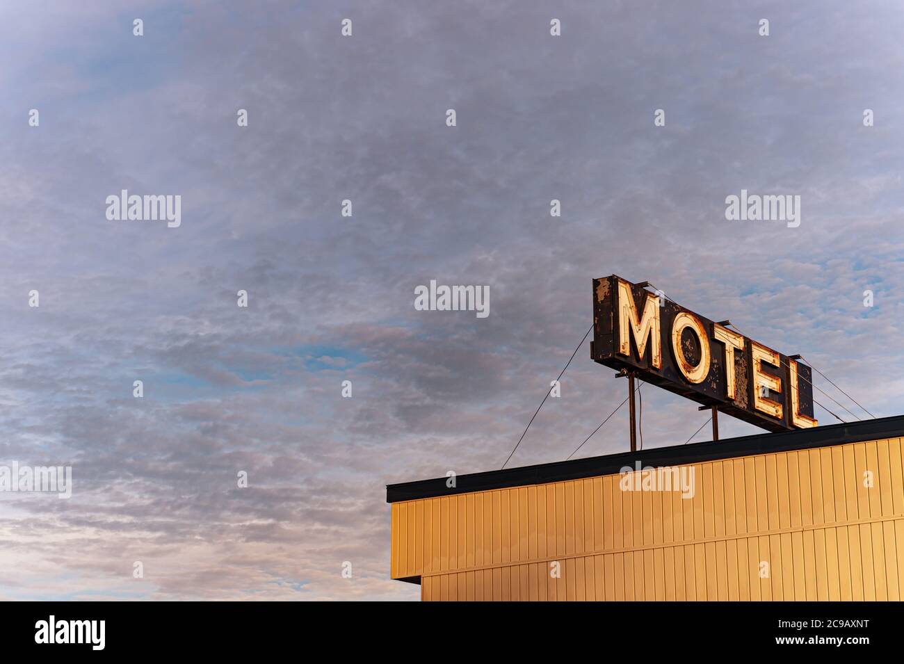 Motel neon sign hi-res stock photography and images - Alamy