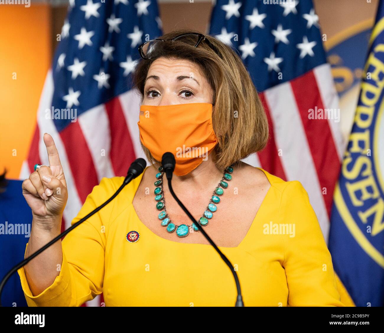 Linda sanchez hi-res stock photography and images - Alamy