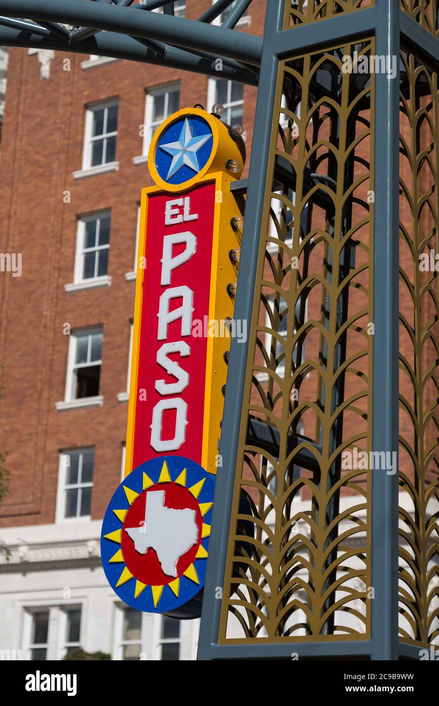 El Paso, Texas. El Paso Street Arch Stock Photo - Alamy