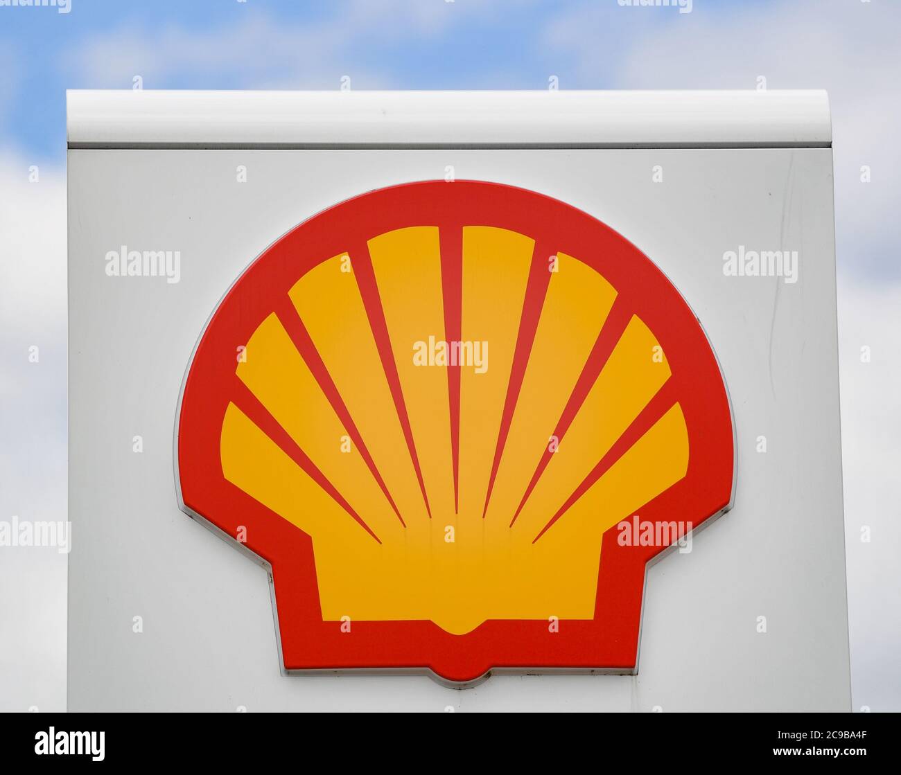 29 July 2020, Brandenburg, Fürstenwalde: The logo of the Shell Oil ...