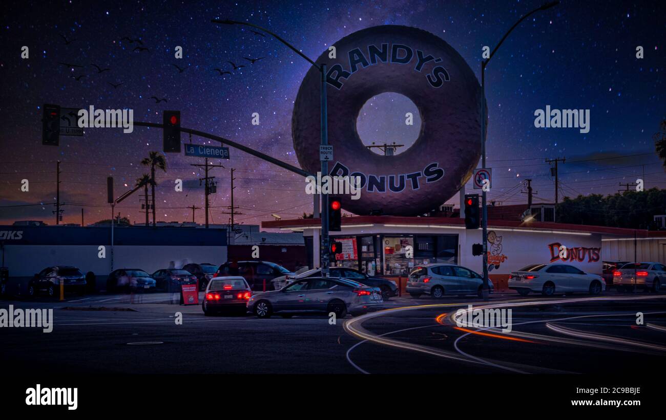 Randy's Donuts Starry Night Stock Photo - Alamy