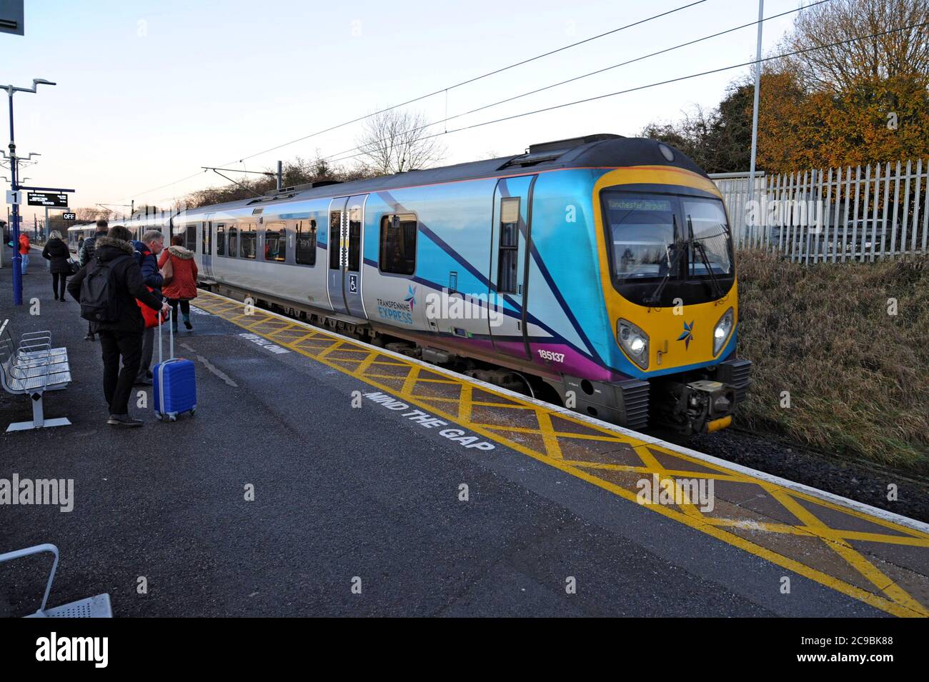 Class 185 trans pennine express hi-res stock photography and images - Alamy