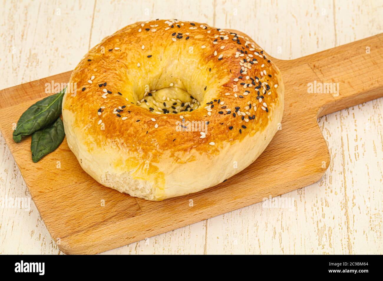 Hot tasty Uzbek flatbread ready for snack Stock Photo - Alamy