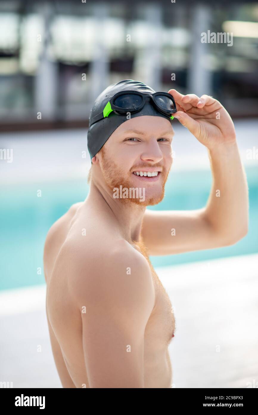 Half swimming pool water and half pool hi-res stock photography and ...