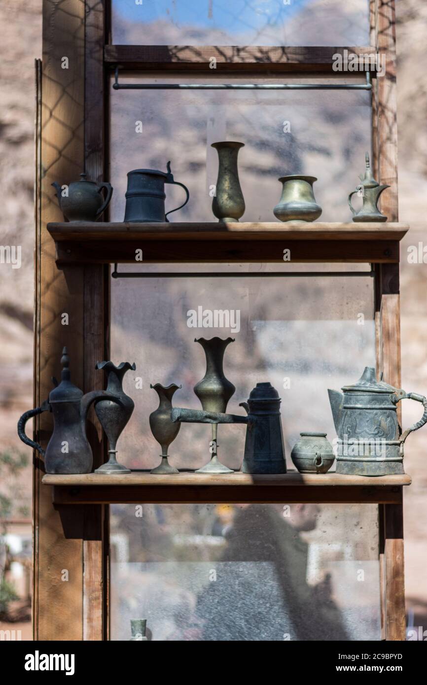 Brassware hi-res stock photography and images - Alamy