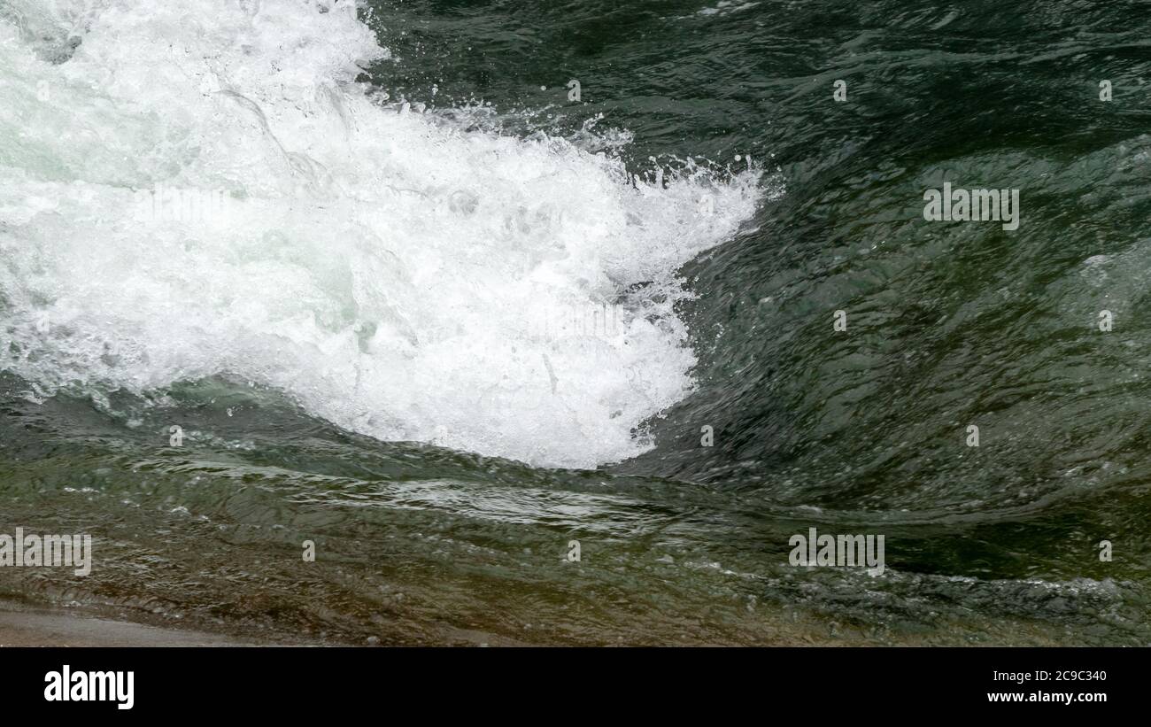 Chanel of water hi-res stock photography and images - Alamy
