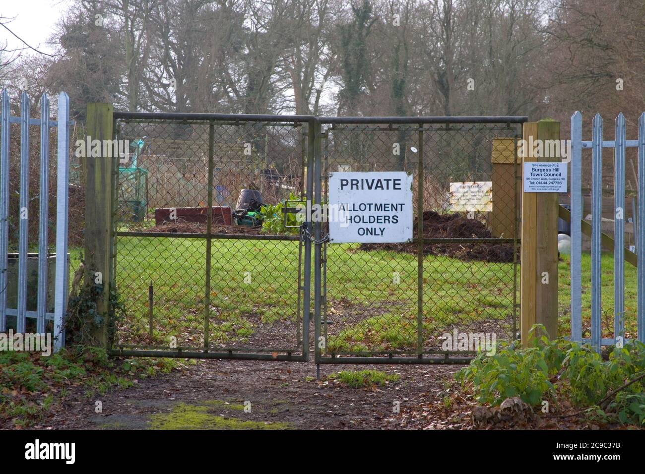 Allotment sign gate hi-res stock photography and images - Alamy