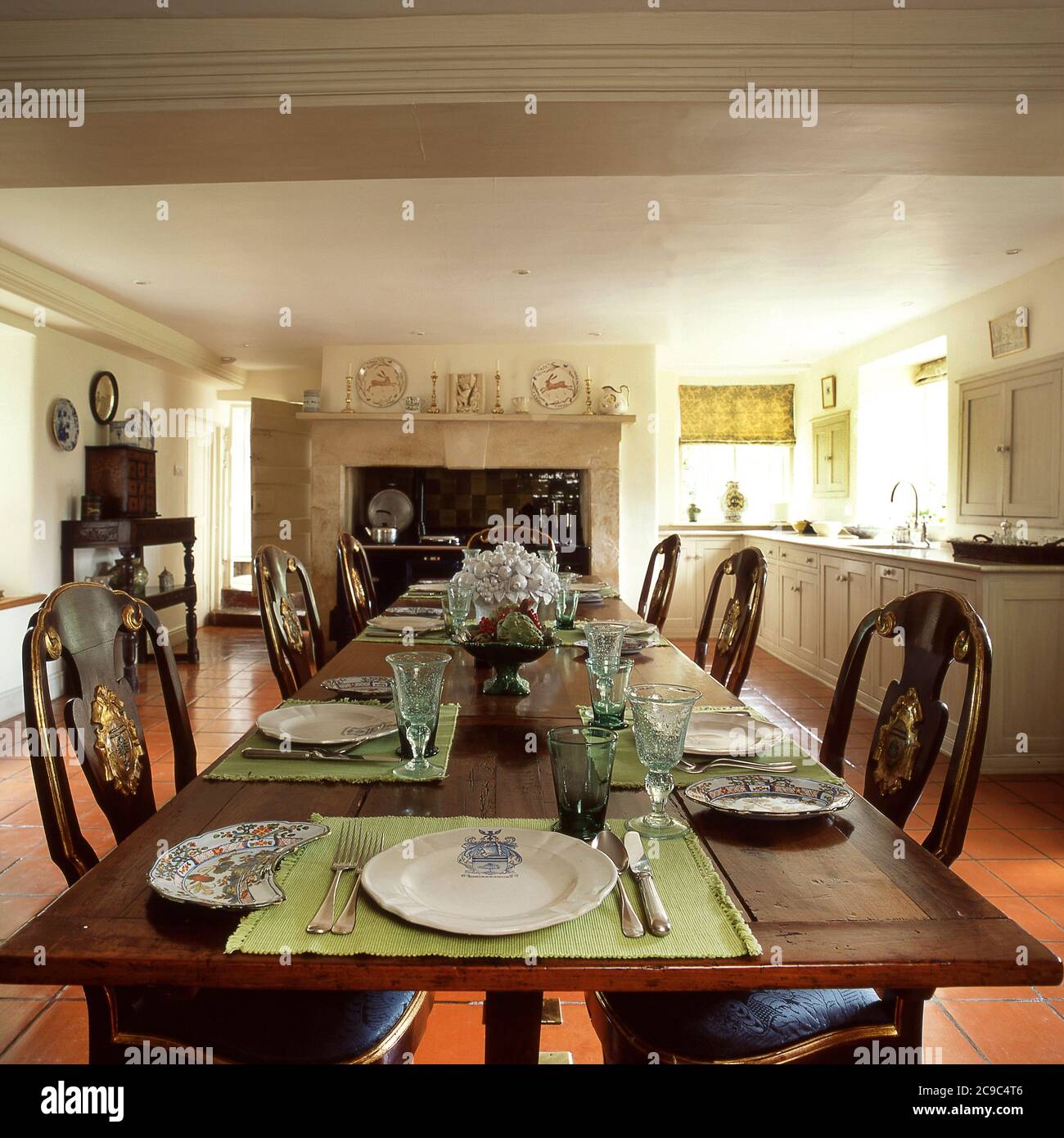 Country house kitchens Stock Photo - Alamy