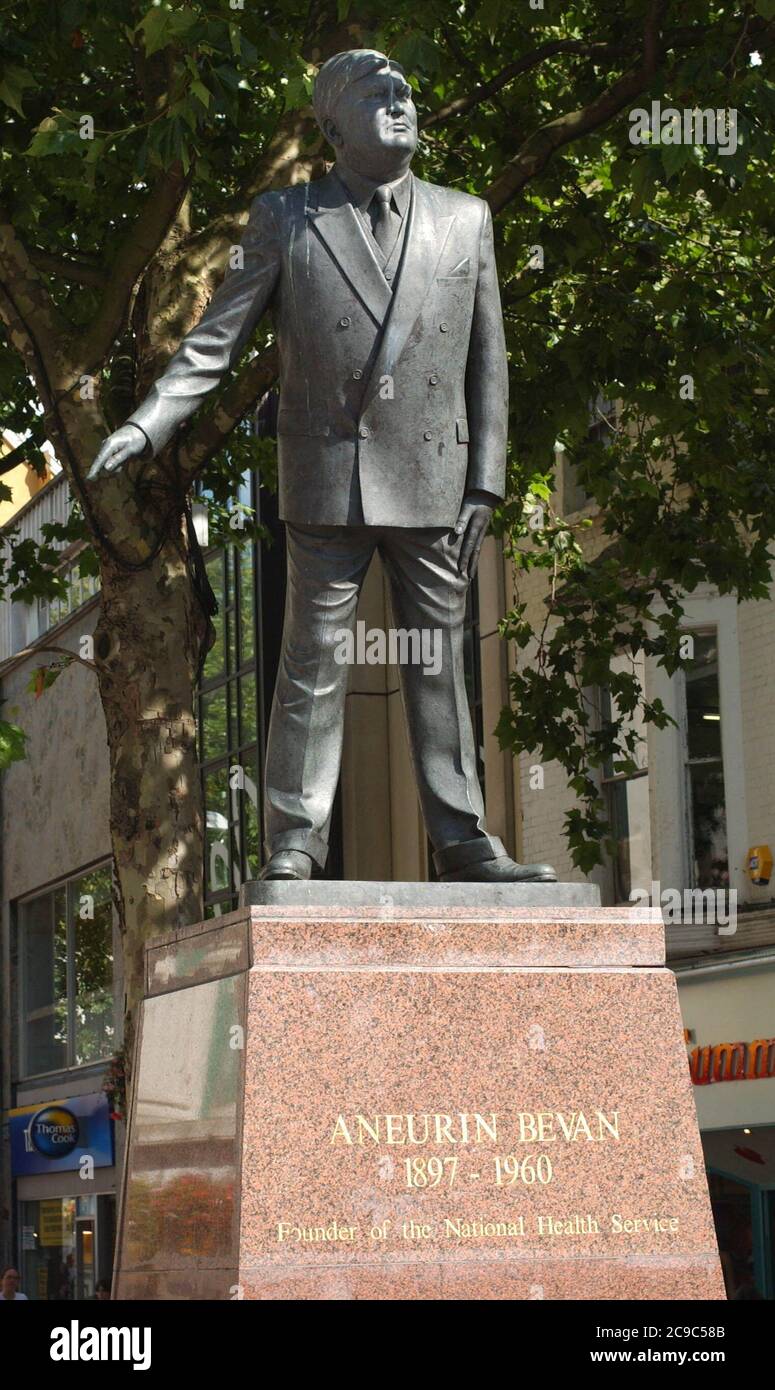 Aneurin bevan founder of the nhs hi-res stock photography and images ...