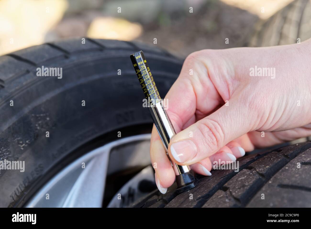 Car checking hi-res stock photography and images - Alamy