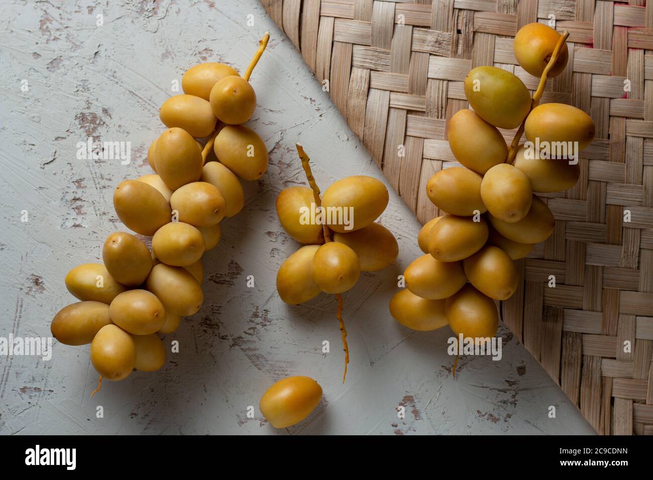 Palm table mat hi-res stock photography and images - Alamy