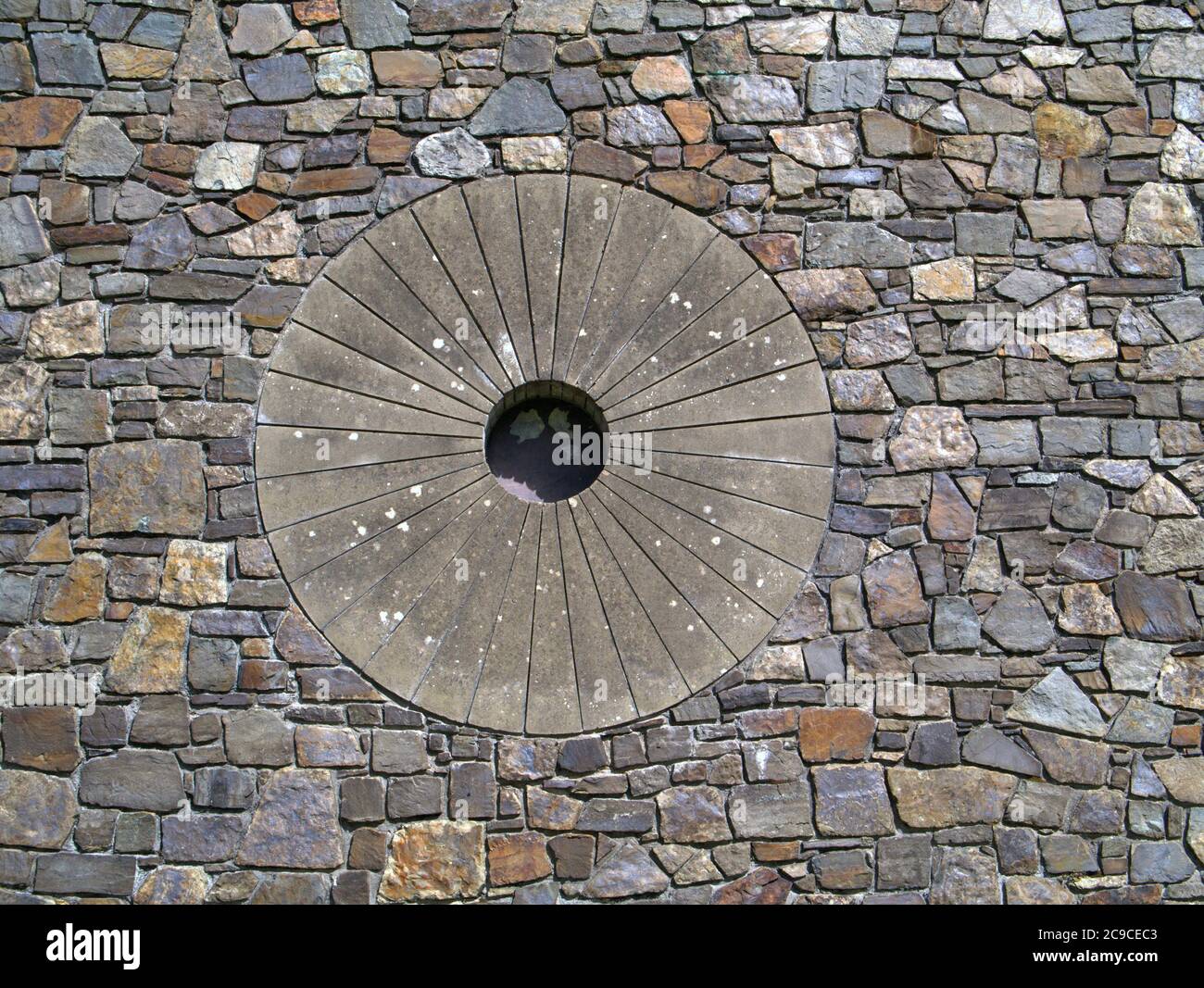 Circle walls hi-res stock photography and images - Alamy