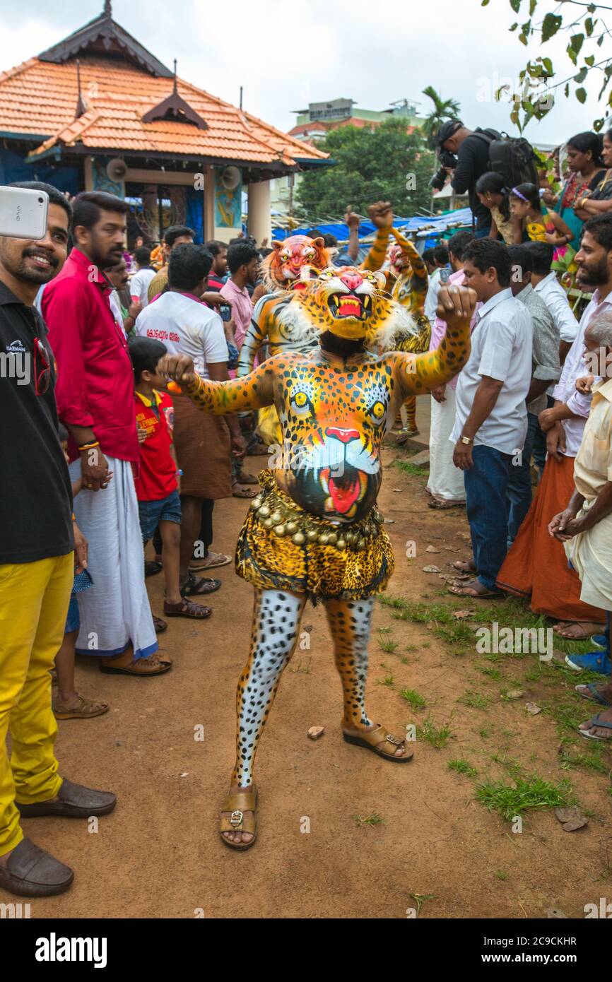 Pulikali performer hi-res stock photography and images - Alamy