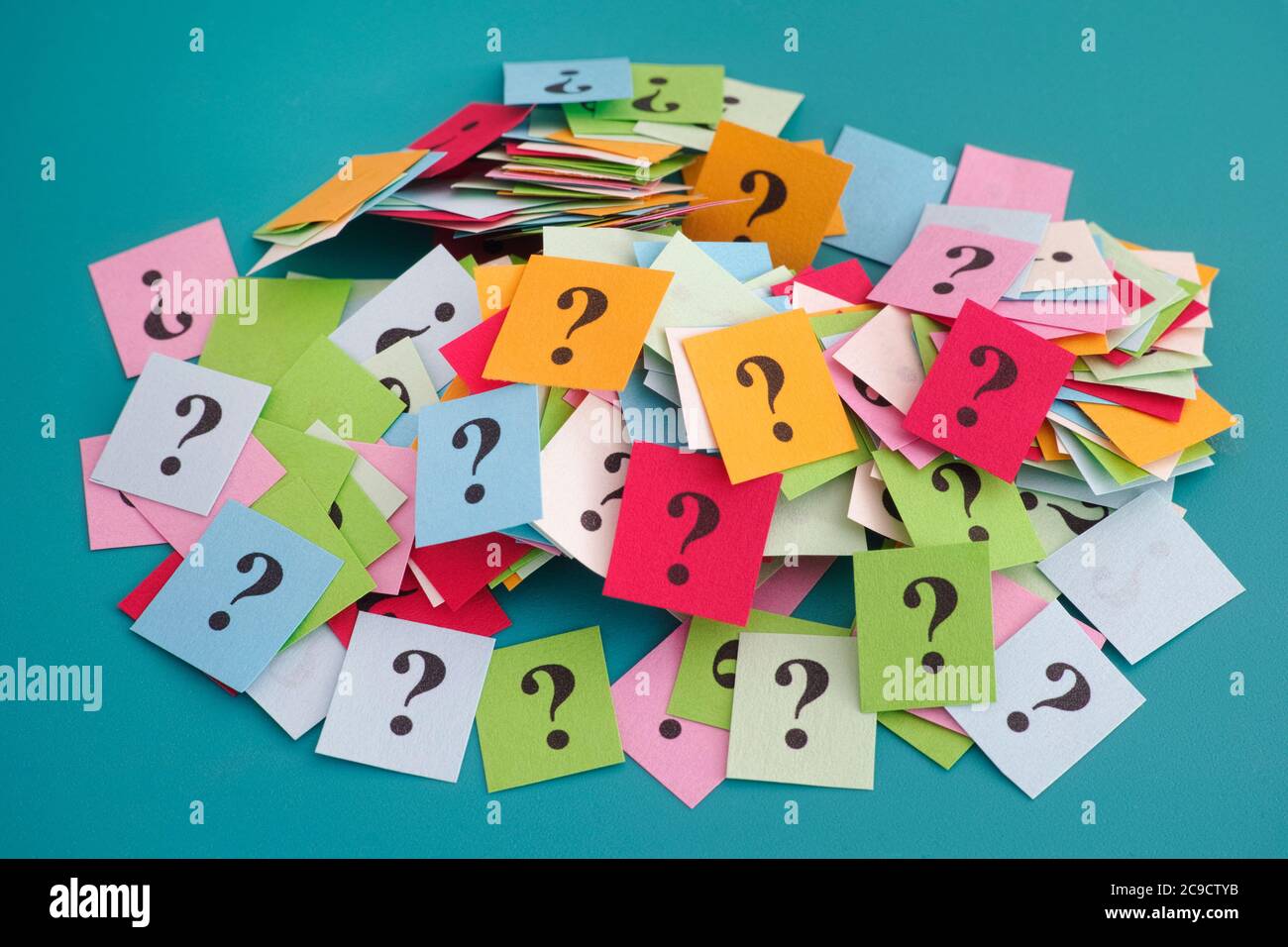 Pile of question marks hi-res stock photography and images - Alamy