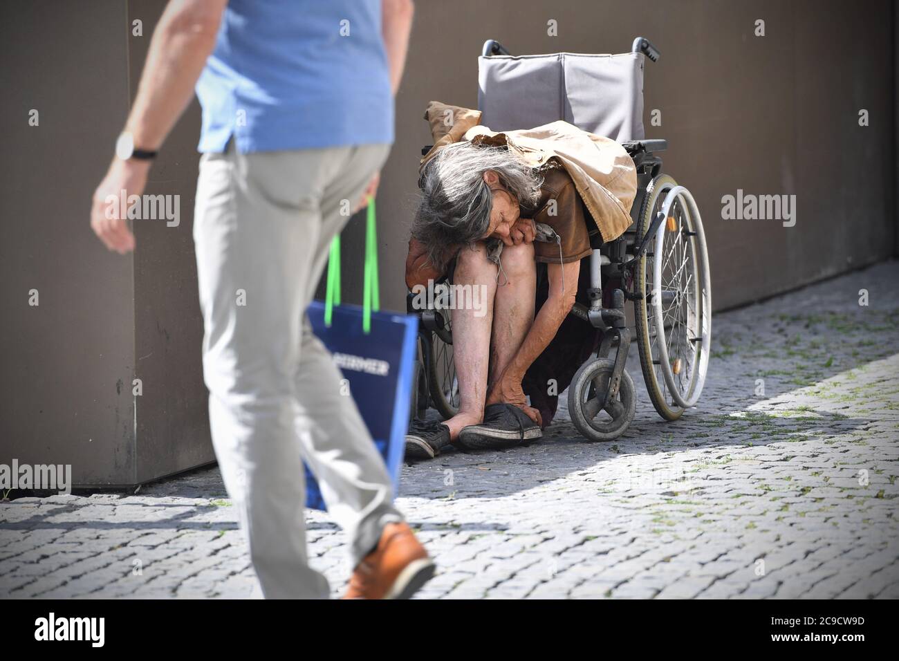 Munich, Deutschland. 29th July, 2020. Homeless in times of corona ...