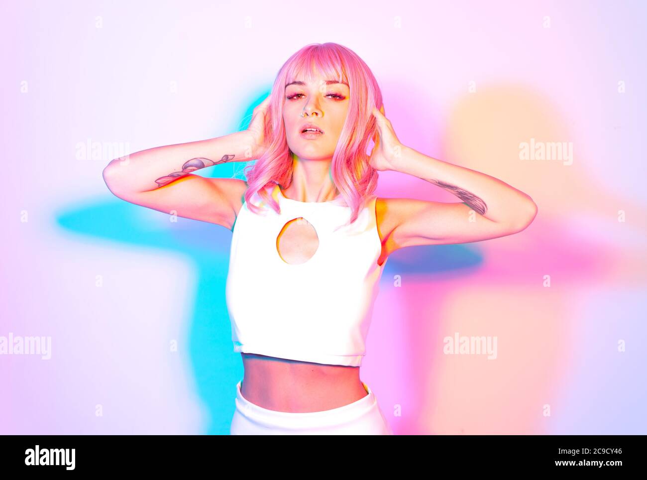 Rave woman dancing hi-res stock photography and images - Alamy