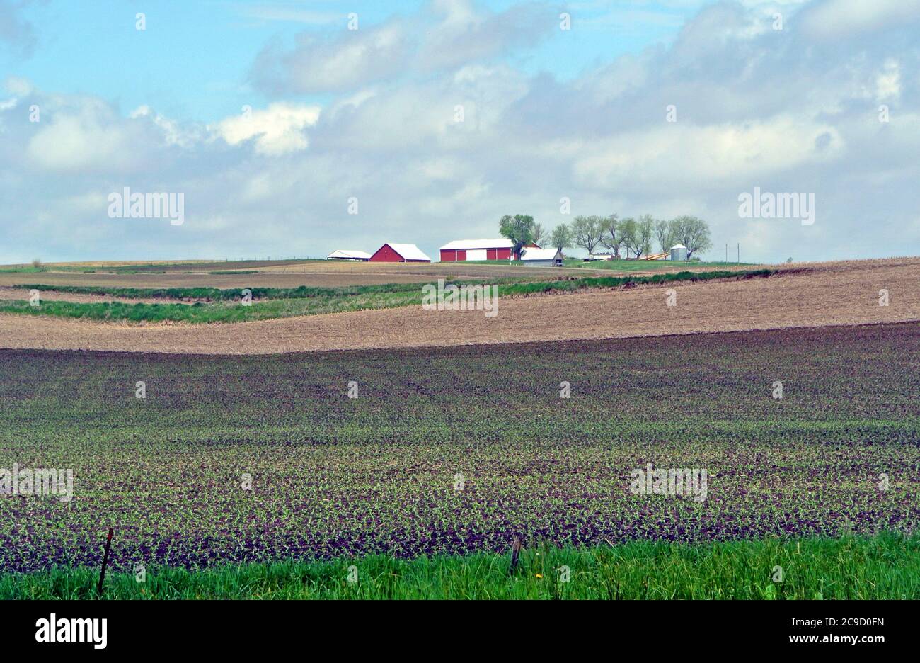 landscape view of nebraska farm off historic route 30 Stock Photo - Alamy