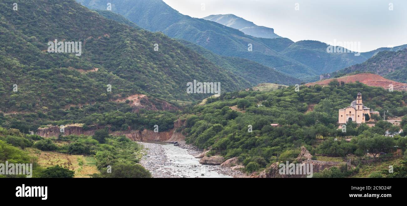 Santo angel custodio de satevo hi-res stock photography and images - Alamy