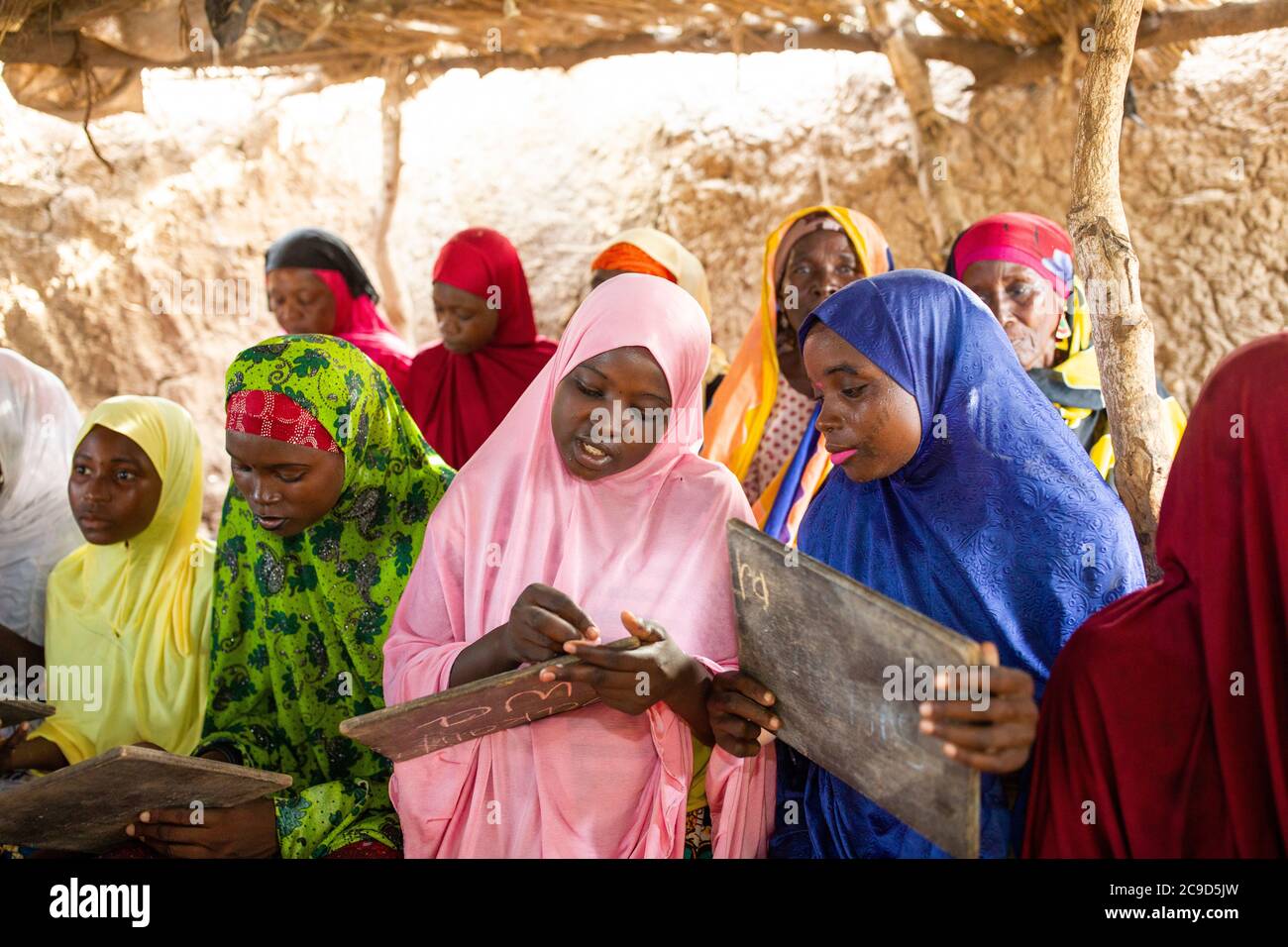 Muslim burka classroom hi-res stock photography and images - Alamy
