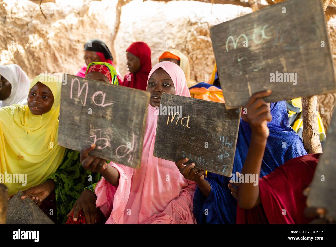 Muslim burka classroom hi-res stock photography and images - Alamy