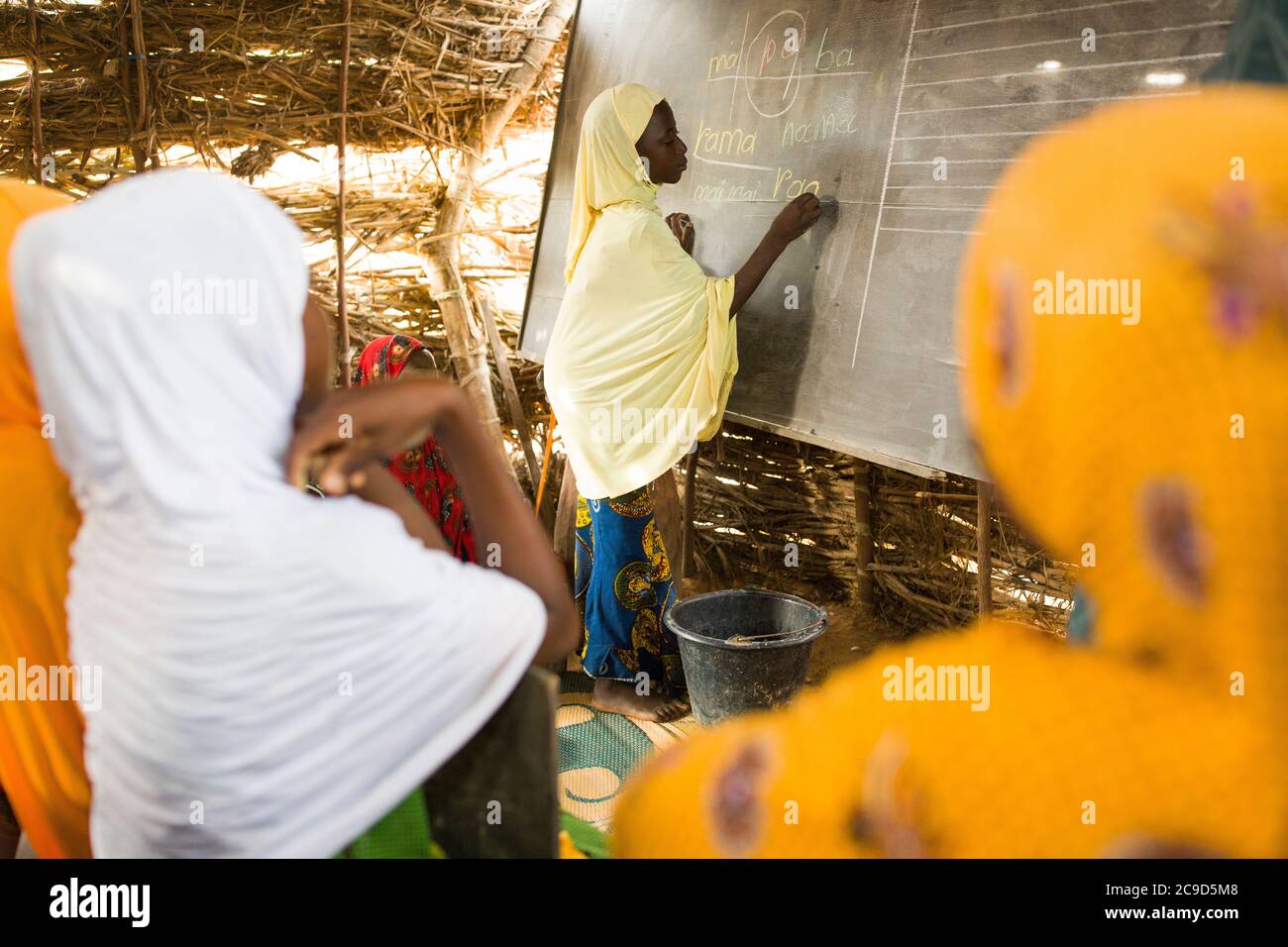 Muslim burka classroom hi-res stock photography and images - Alamy