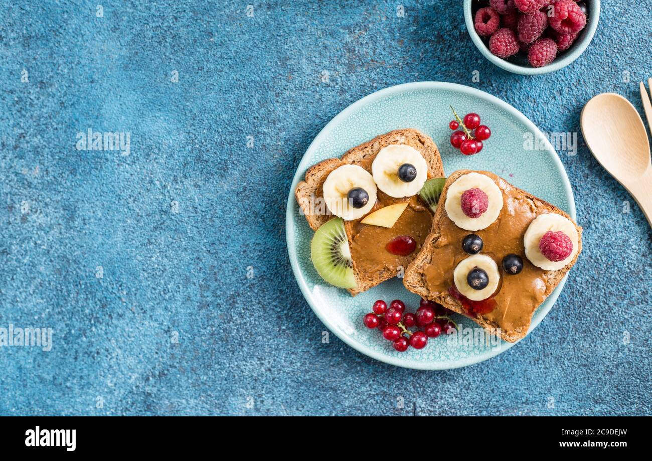 The toasted owl hi-res stock photography and images - Alamy