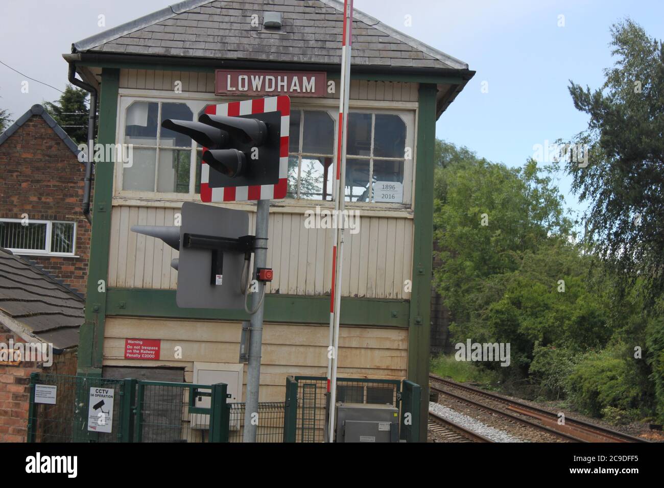 No smoking railway station hi-res stock photography and images - Alamy