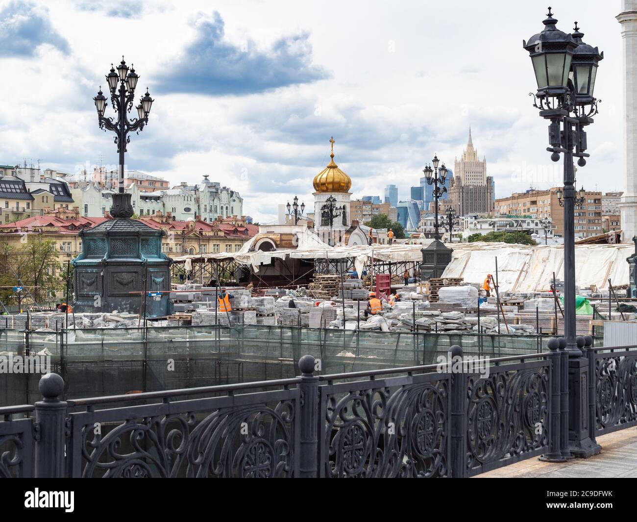 MOSCOW, RUSSIA - JULY 25, 2020: view of renovation of courtyard of ...
