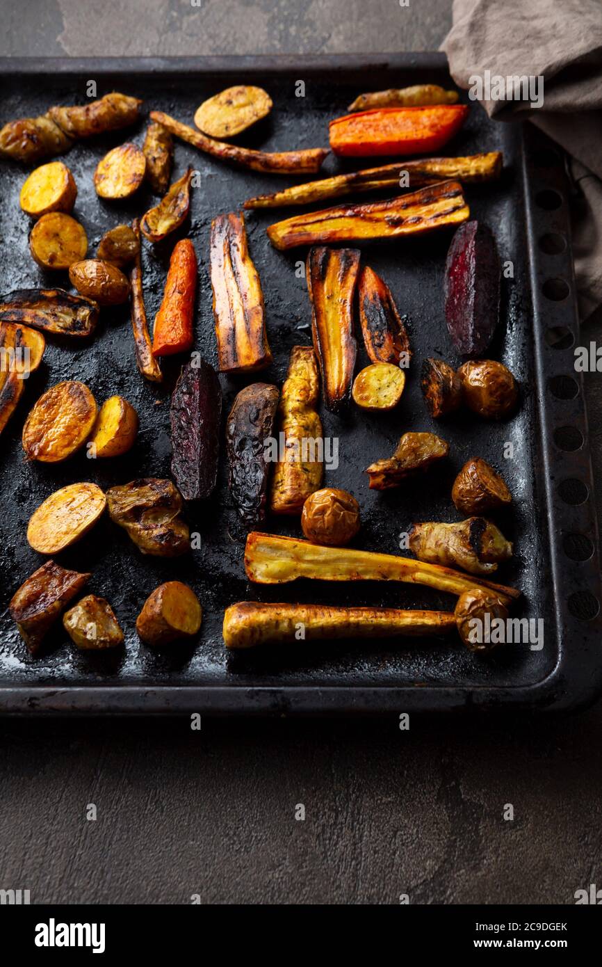 Roasted roots hi-res stock photography and images - Alamy