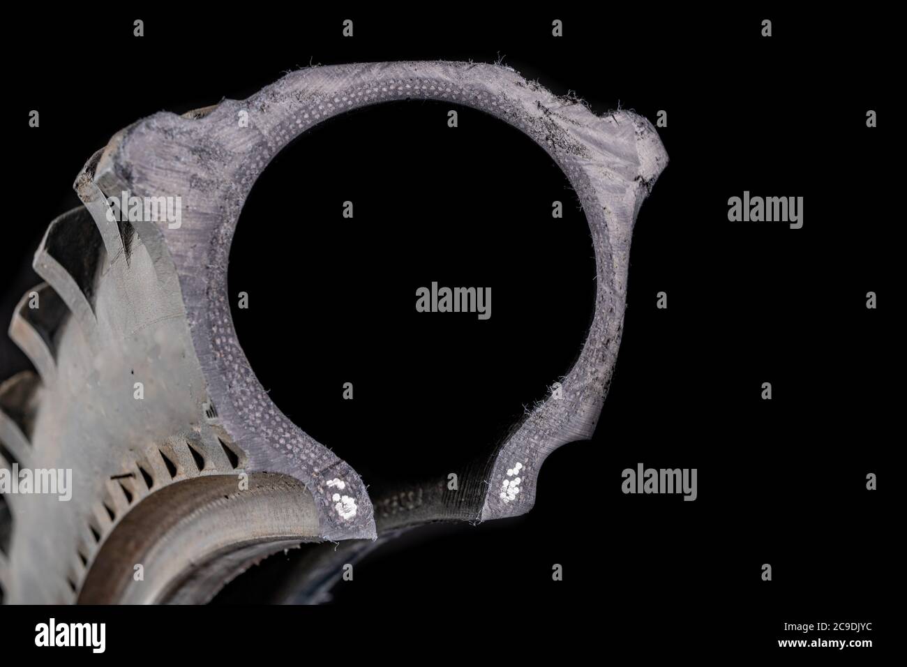 Cross-sectional view of the tire. Construction and components of a tire ...