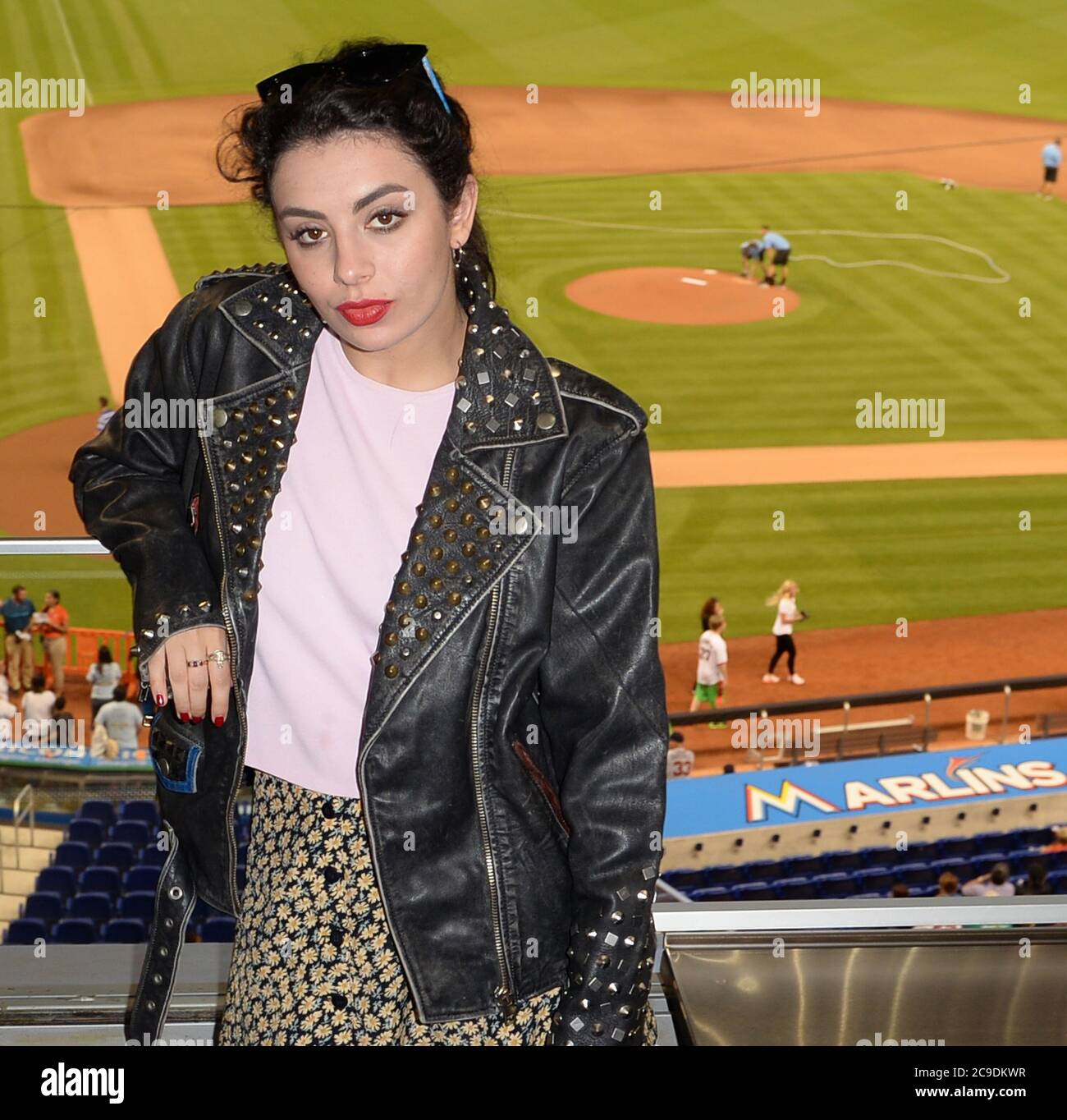 Pitcher baseball player orange hi-res stock photography and images - Alamy