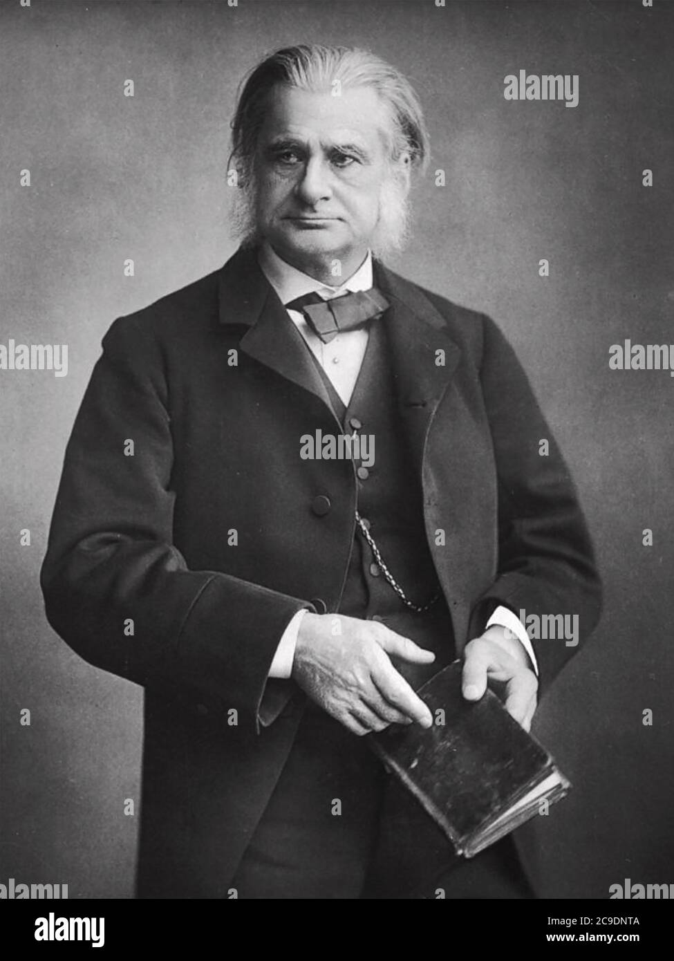 THOMAS HUXLEY (1825-1895) English biologist and supporter of Charles ...