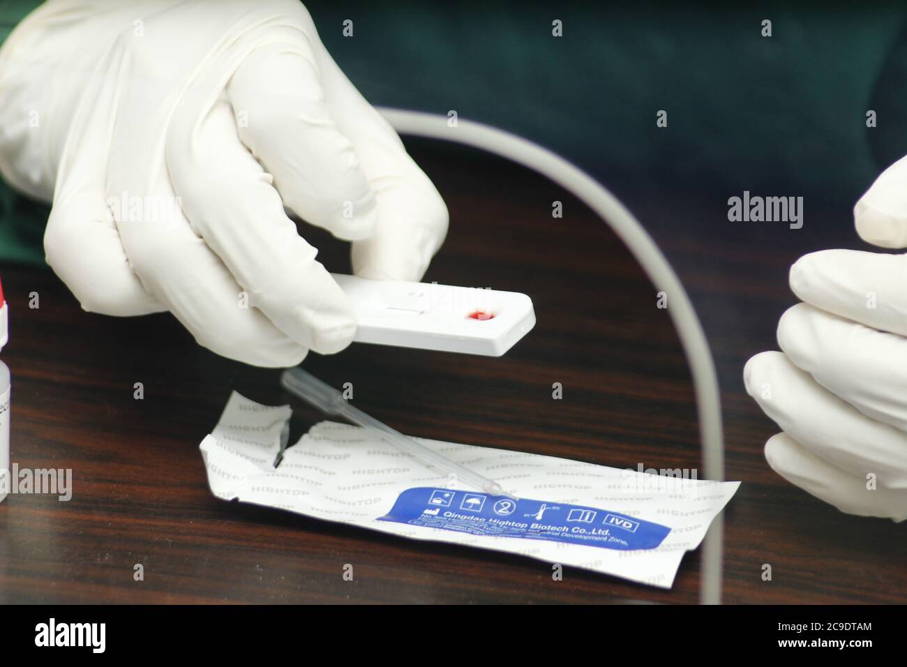 Diagnostic in vitro hi-res stock photography and images - Alamy