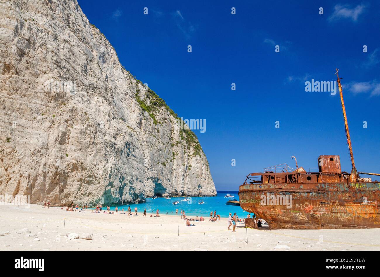Shipwreck landscape hi-res stock photography and images - Alamy