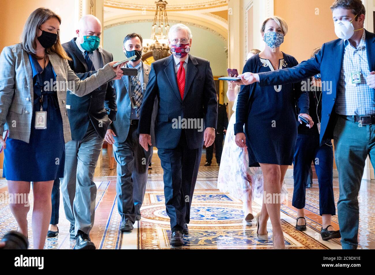 Senator mcconnell office hi-res stock photography and images - Alamy