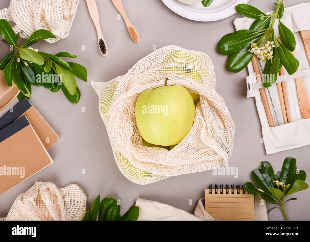 Household goods to be processed. Textiles, Hygiene Products, paper ...