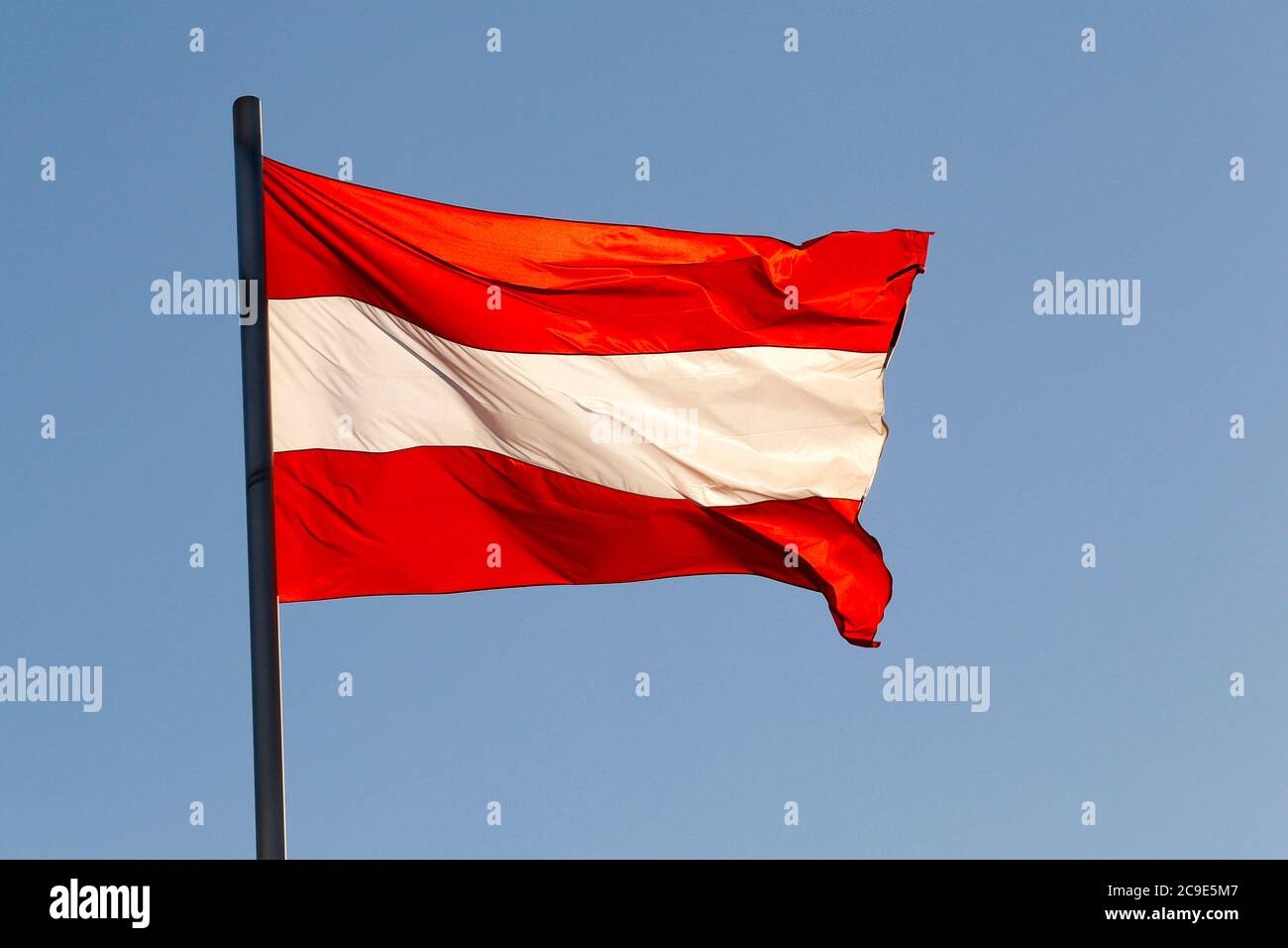 Austrian flag icon hi-res stock photography and images - Alamy