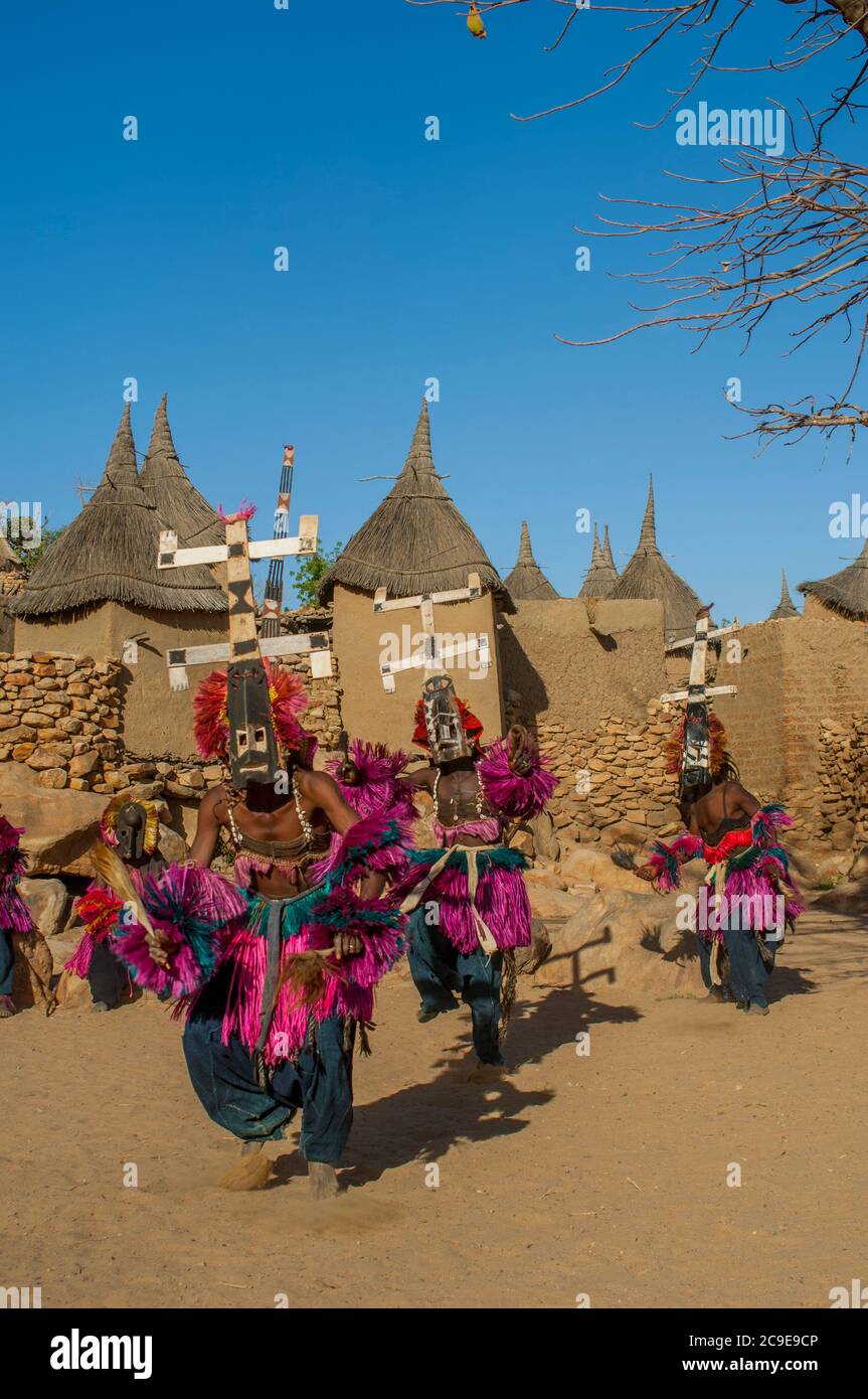 Dancers with kanaga masks during the performance of traditional Dogon ...