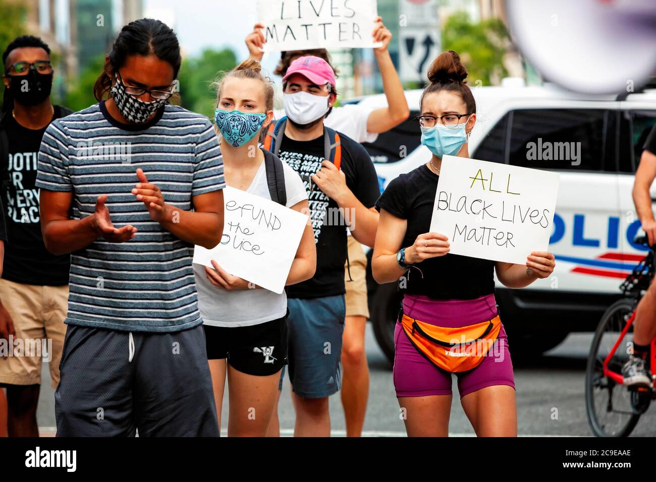 Protesters at march to White House and Wilson building in protest ...