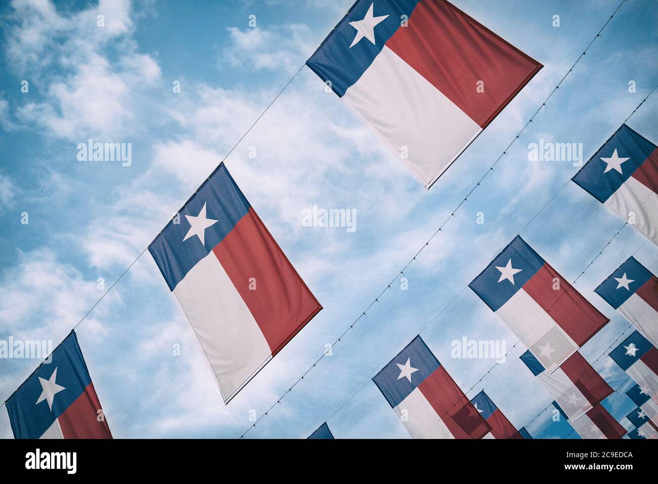 Group texas flags hanging hi-res stock photography and images - Alamy