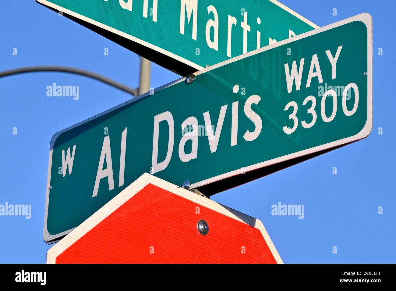 Football stadium lights dome hi-res stock photography and images - Alamy