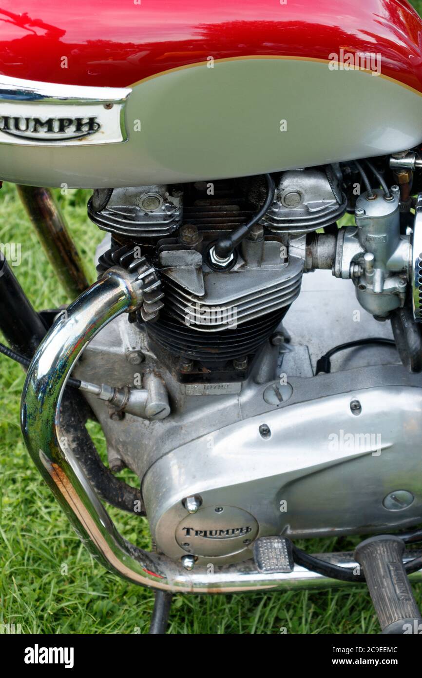 Vintage triumph motorcycle on hi-res stock photography and images - Alamy