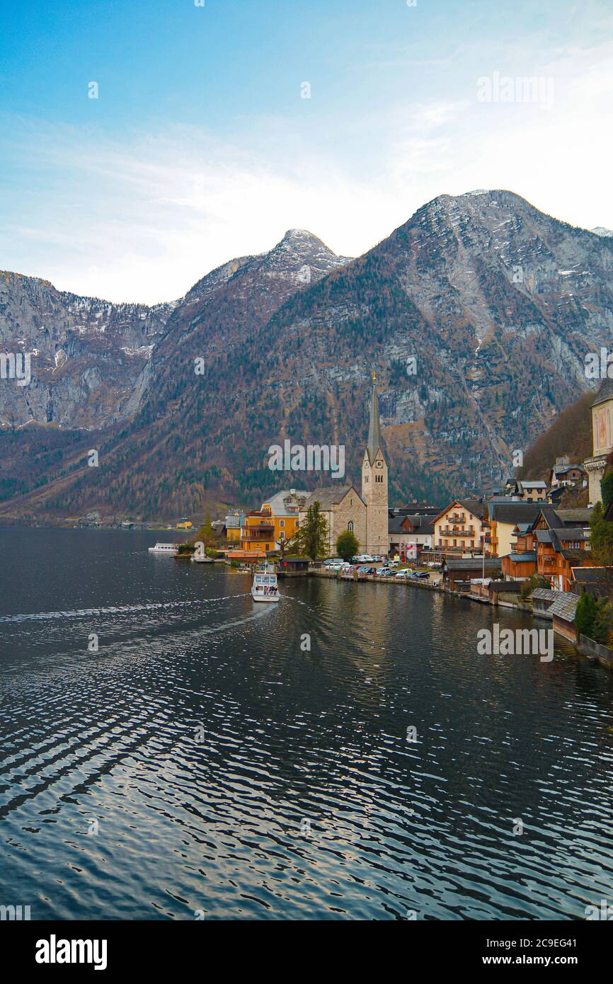 Hallstatt lake halstatt austria hi-res stock photography and images - Alamy