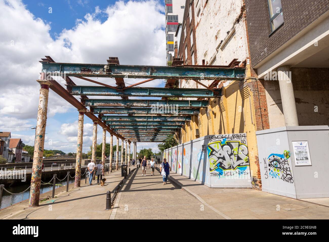 Ipswich waterfront old dock buildings hi-res stock photography and ...