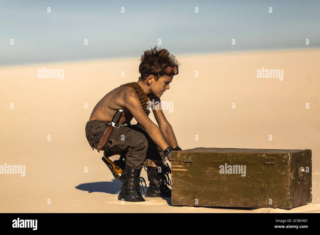 Gas mask characters hi-res stock photography and images - Alamy