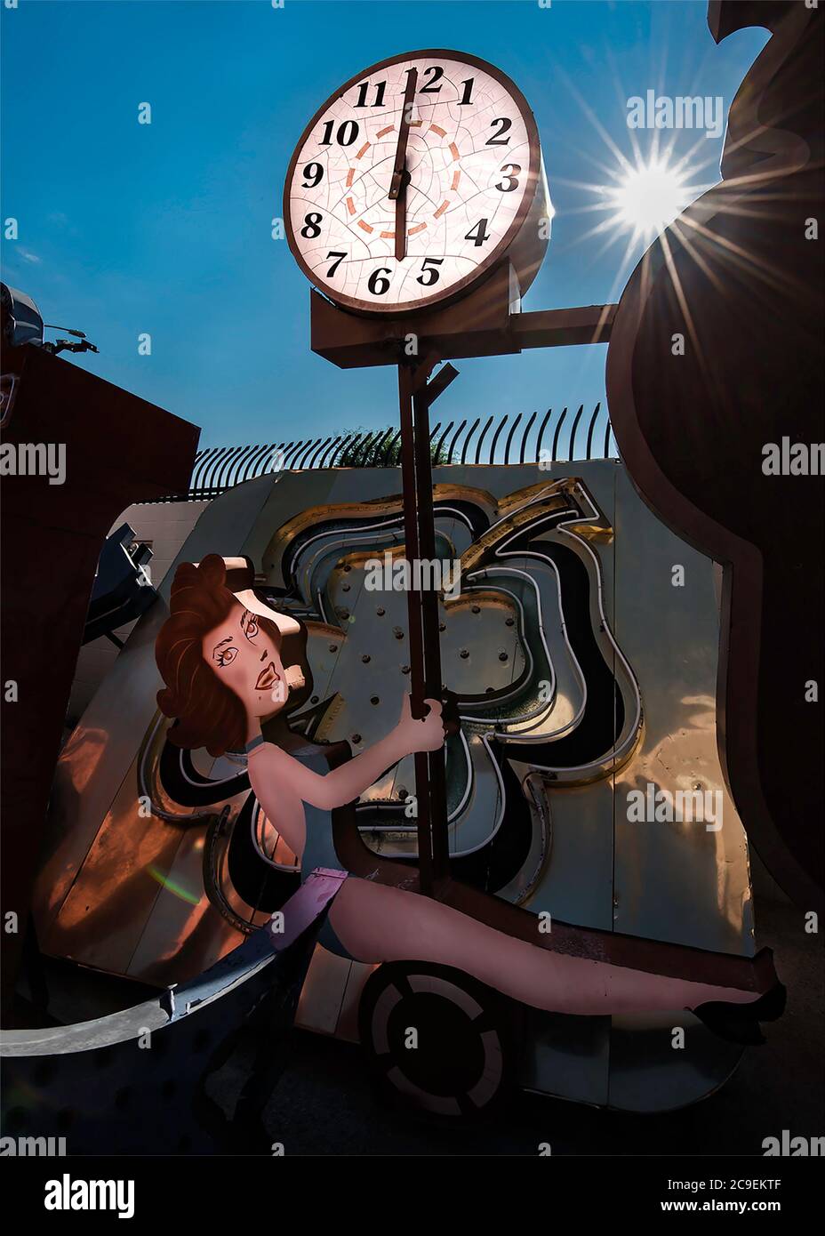 Vintage motel sign hi-res stock photography and images - Alamy