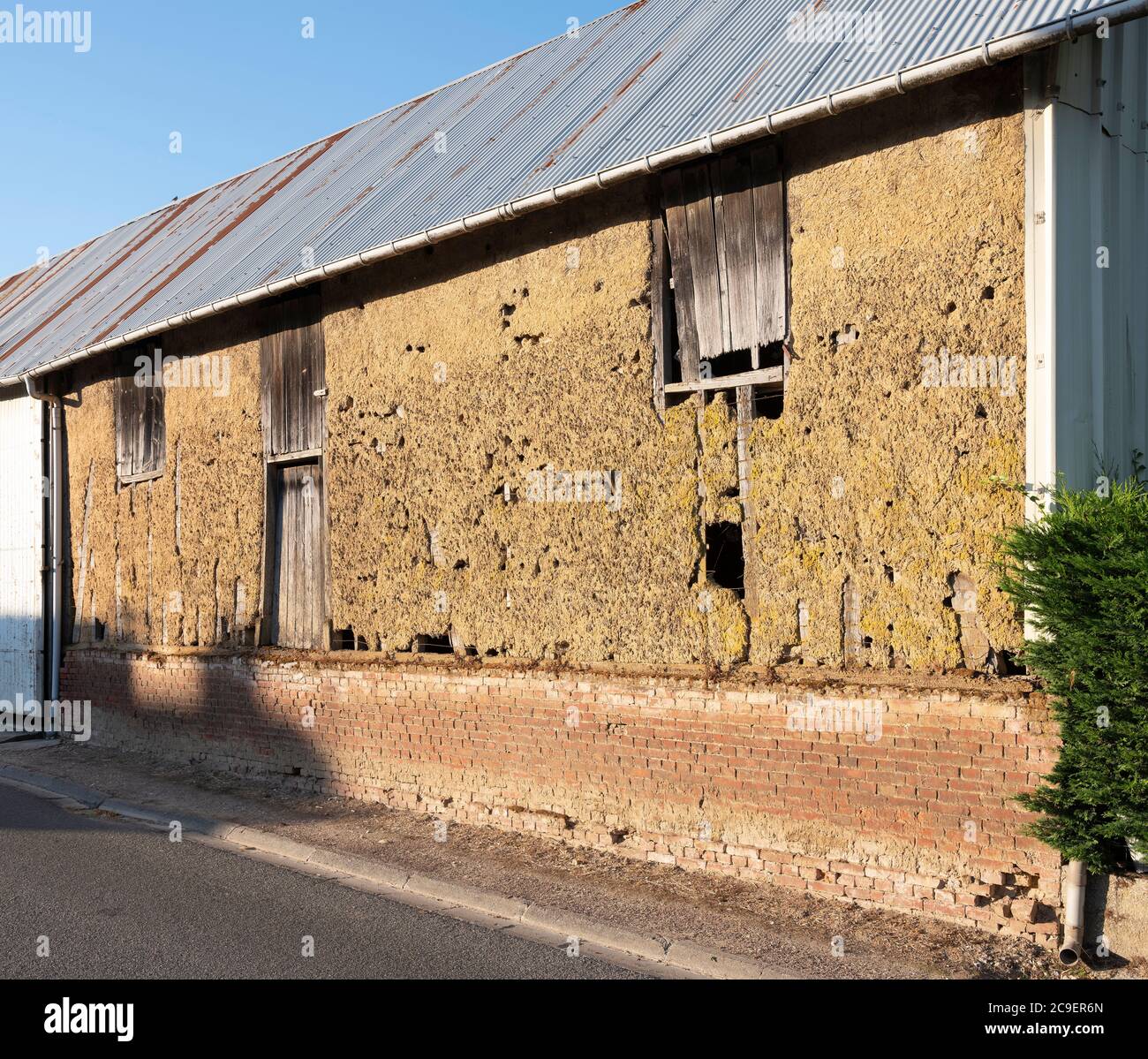 Clay loam soil hi-res stock photography and images - Alamy