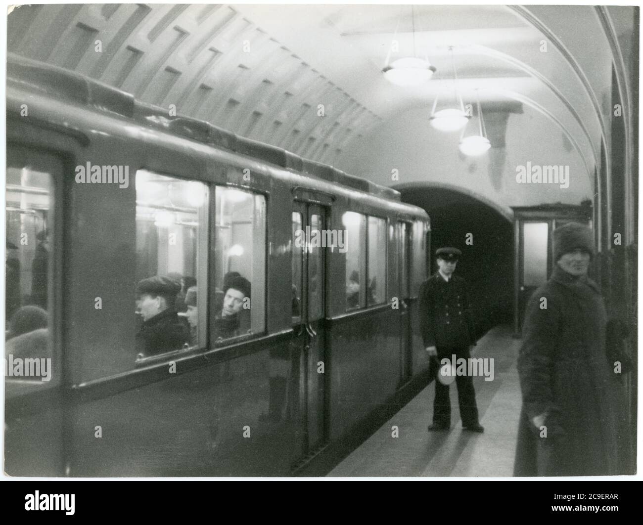 Moscow people 1930s hi-res stock photography and images - Alamy