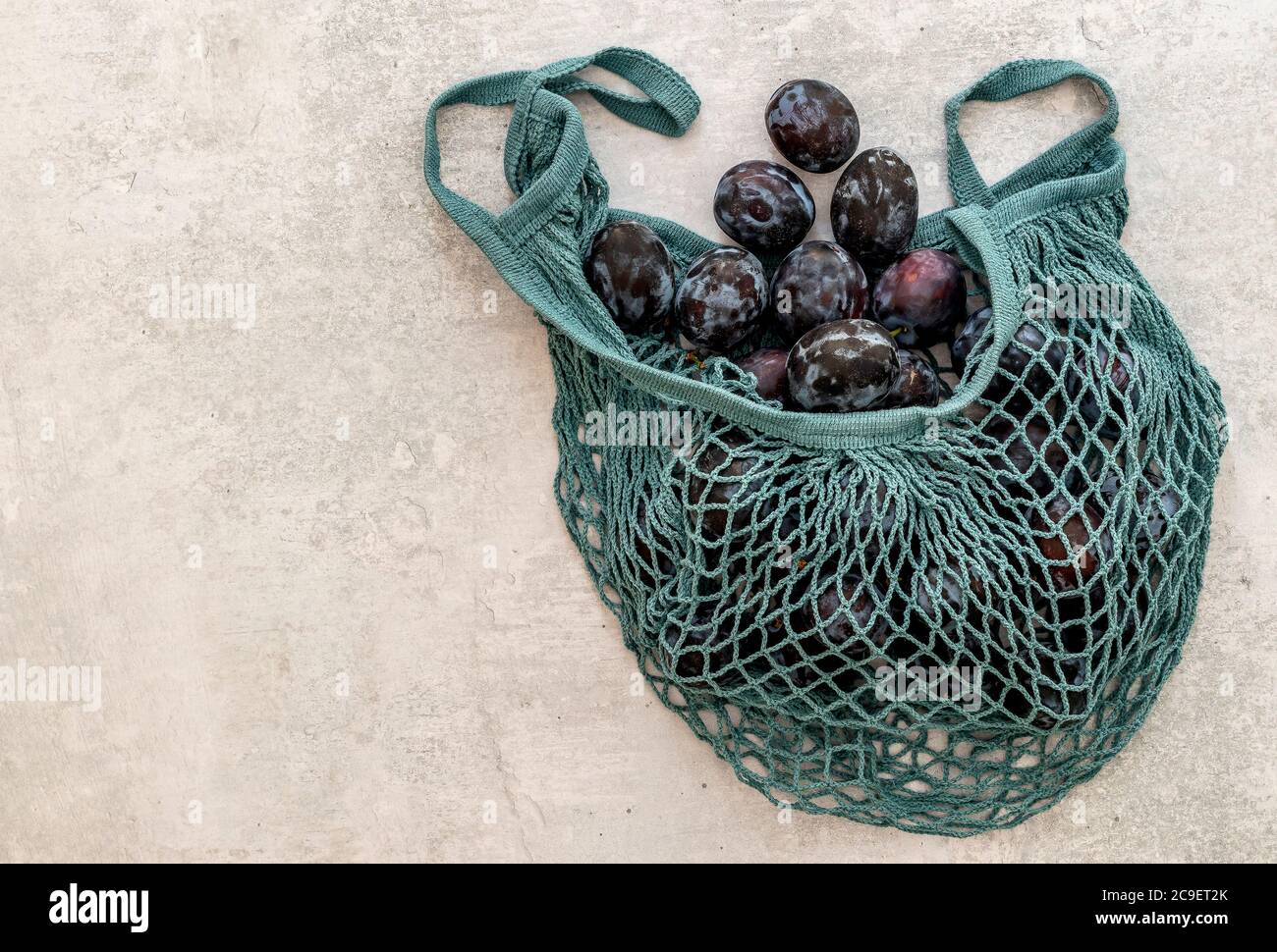 Textile string hi-res stock photography and images - Alamy